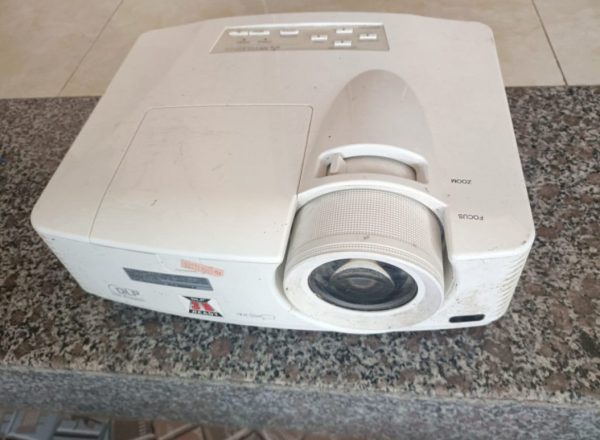 What is DLP Projector? DLP vs. LCD Projector Differences